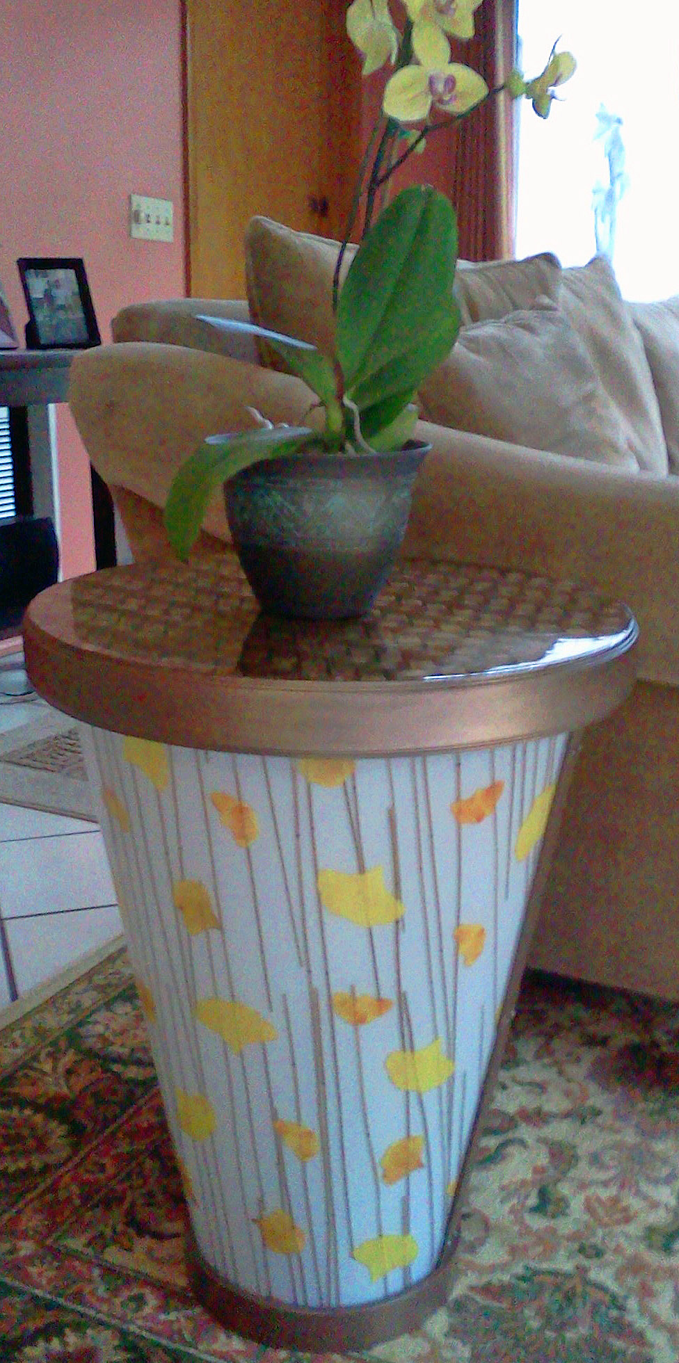 Cone Table – Aresys