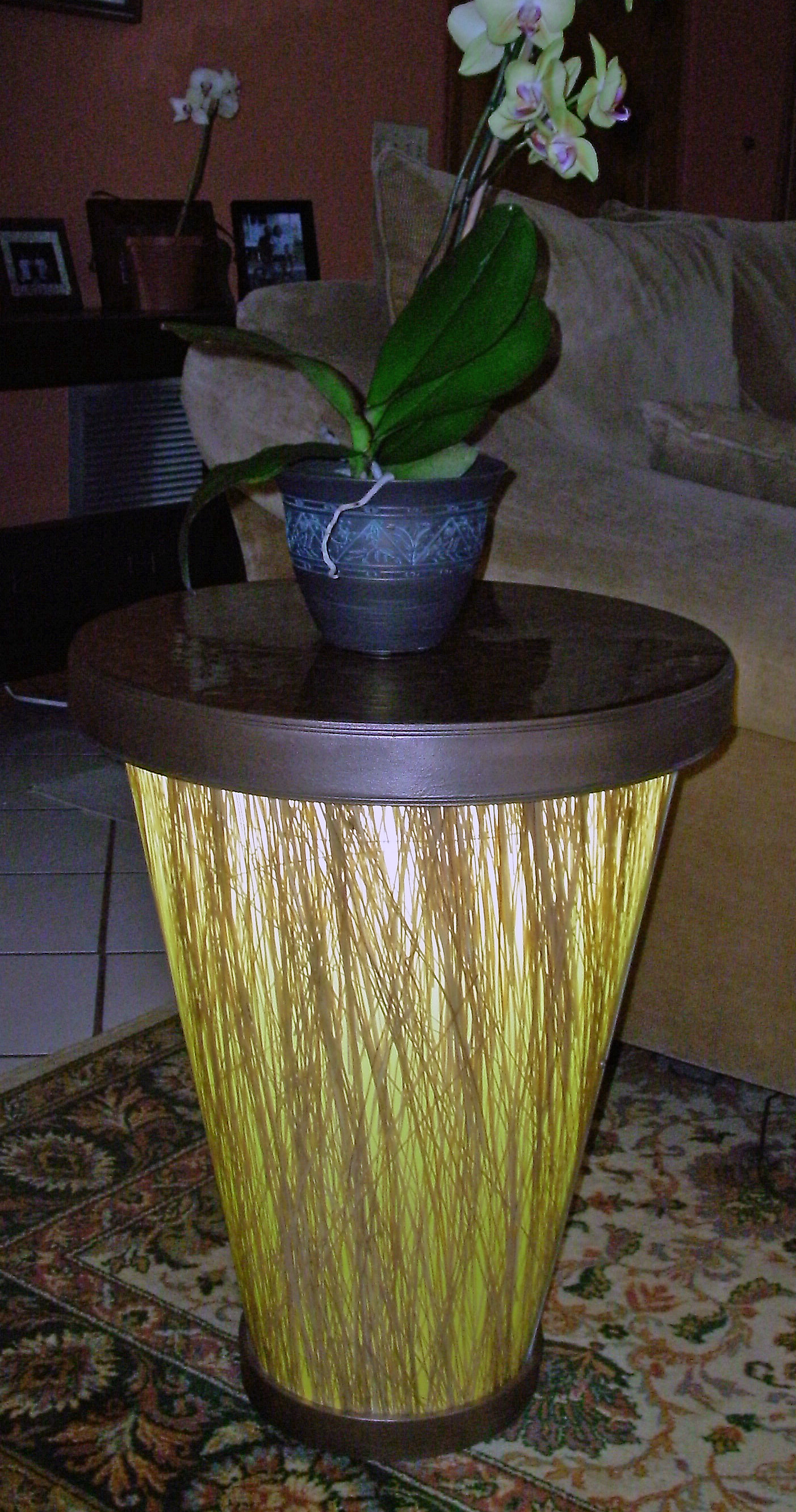 Cone Table – Aresys